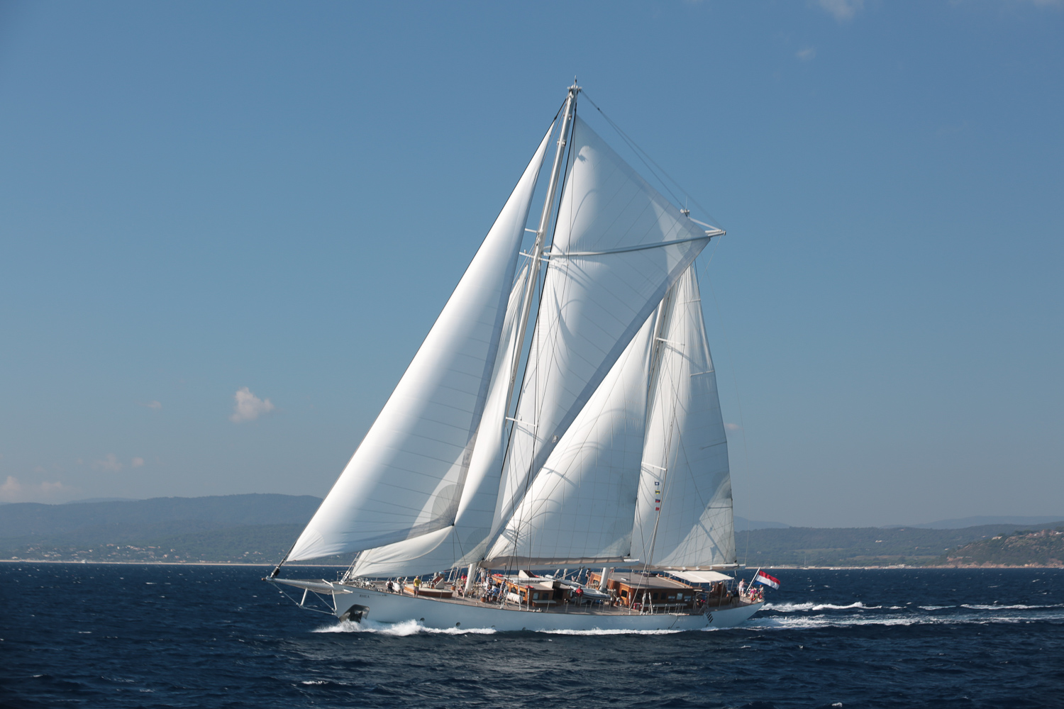 Segeltörns mit Sailing-Classics - Segelurlaub auf Großyachten erleben